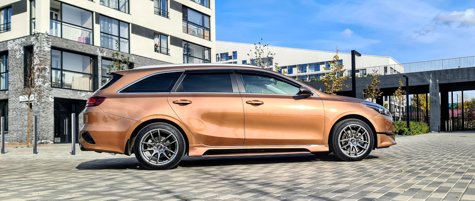 №1️⃣0️⃣8️⃣ Добавил стиля 🤌 Установка порогов со сплиттерами от BSM Team, на Kia Ceed CD 3 🔥 ...