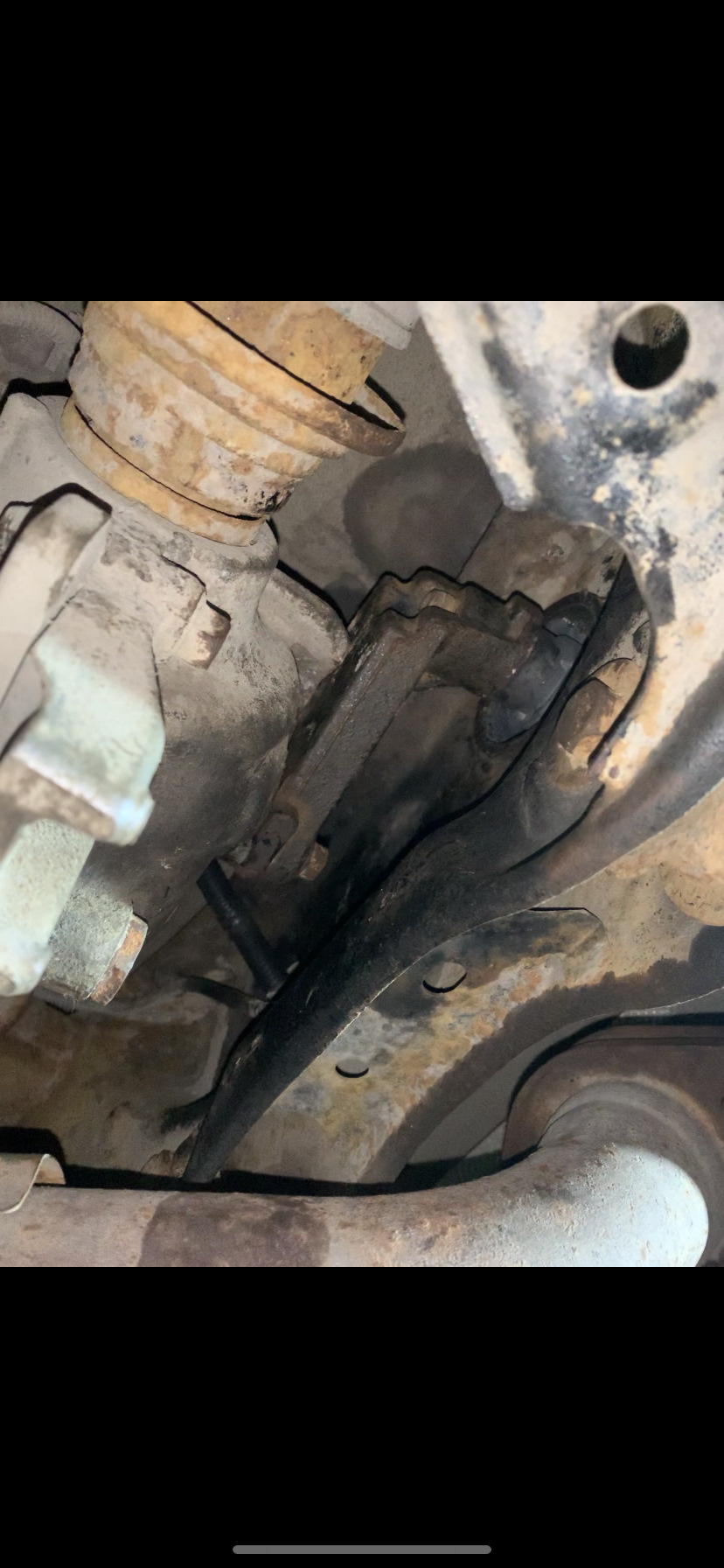 Замена сайлентблока заднего редуктора — Mazda CX-5 (1G), 2 л, 2011 года ...