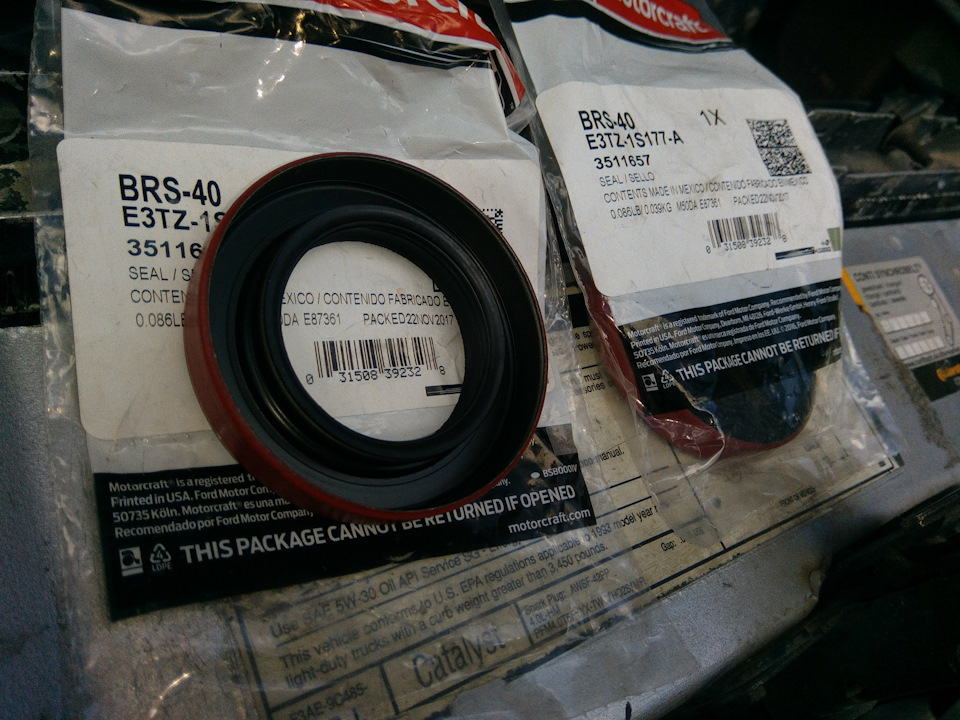 BRS40 Уплотнитель стекла Motorcraft | Запчасти на DRIVE2