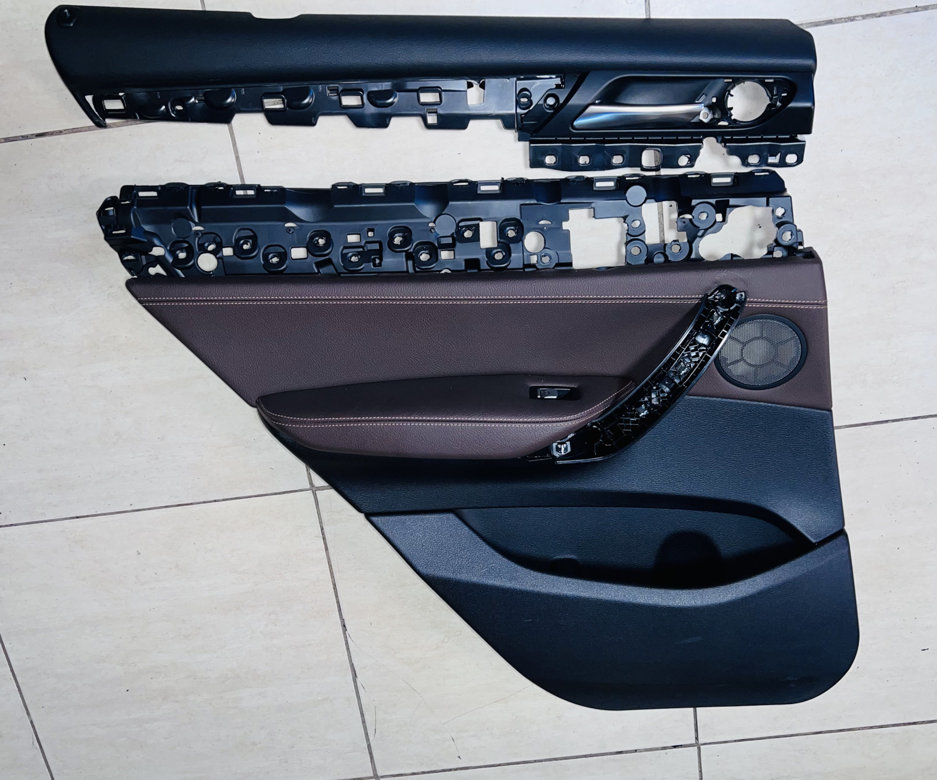 Шторки задних дверей, опция S417A — BMW X3 (F25), 2 л, 2015 года ...