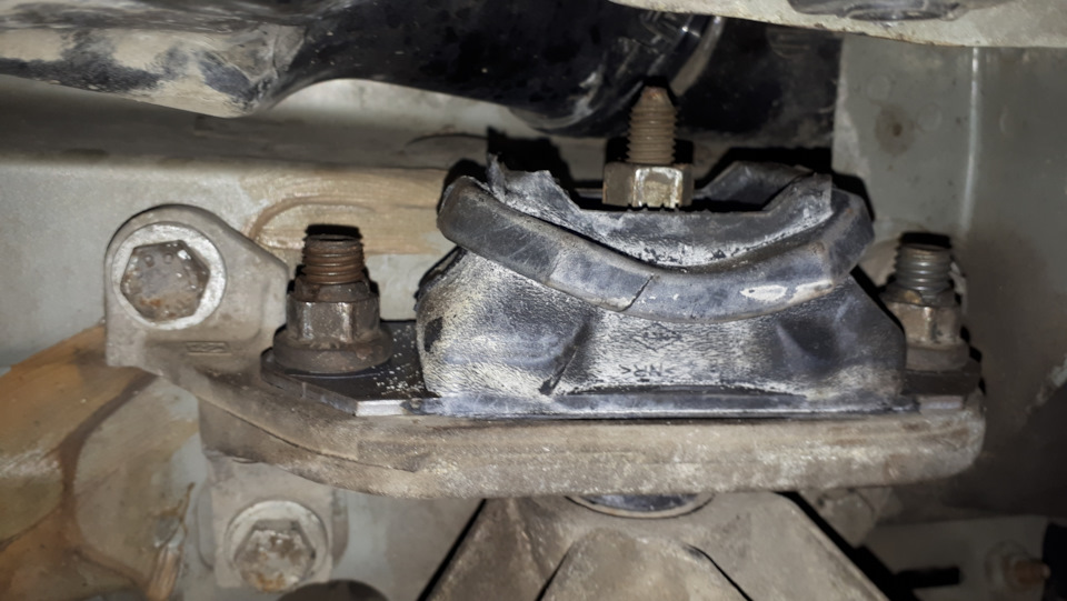 Текучка ничего интересного. — Renault Megane II, 1,6 л, 2006 года ...