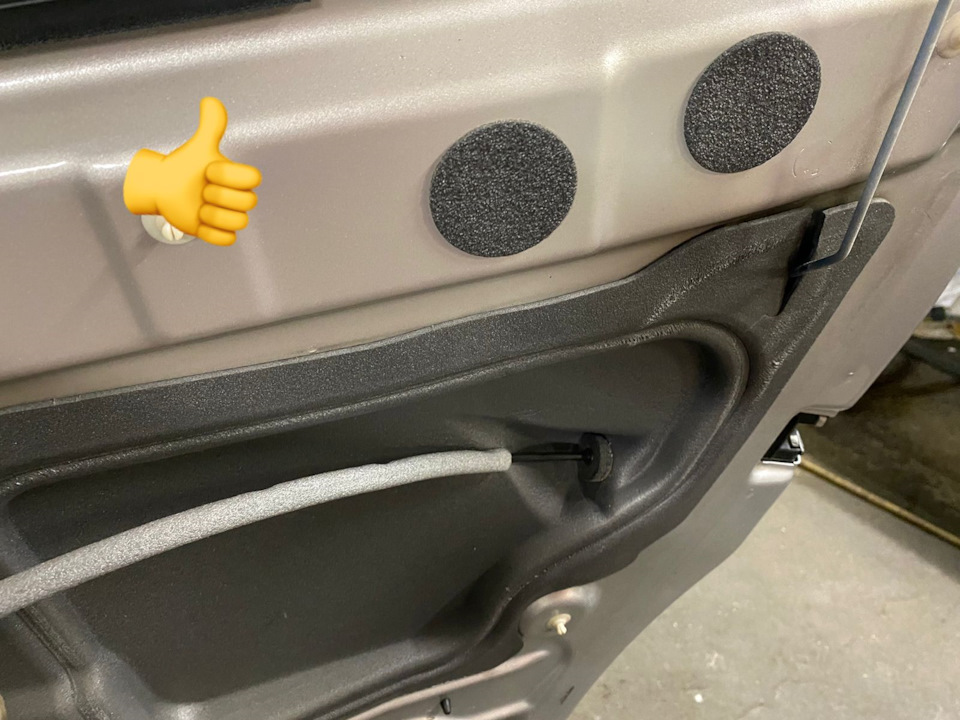 Ручки дверей в цвет кузова на Volvo XC90 — Volvo XC90 (1G), 2,5 л, 2004 ...