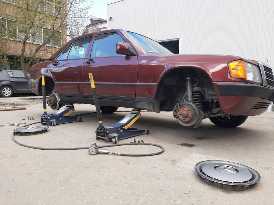 Замена антифриза и патрубка — Volkswagen Golf Mk5, 1,4 л, 2004 года ...