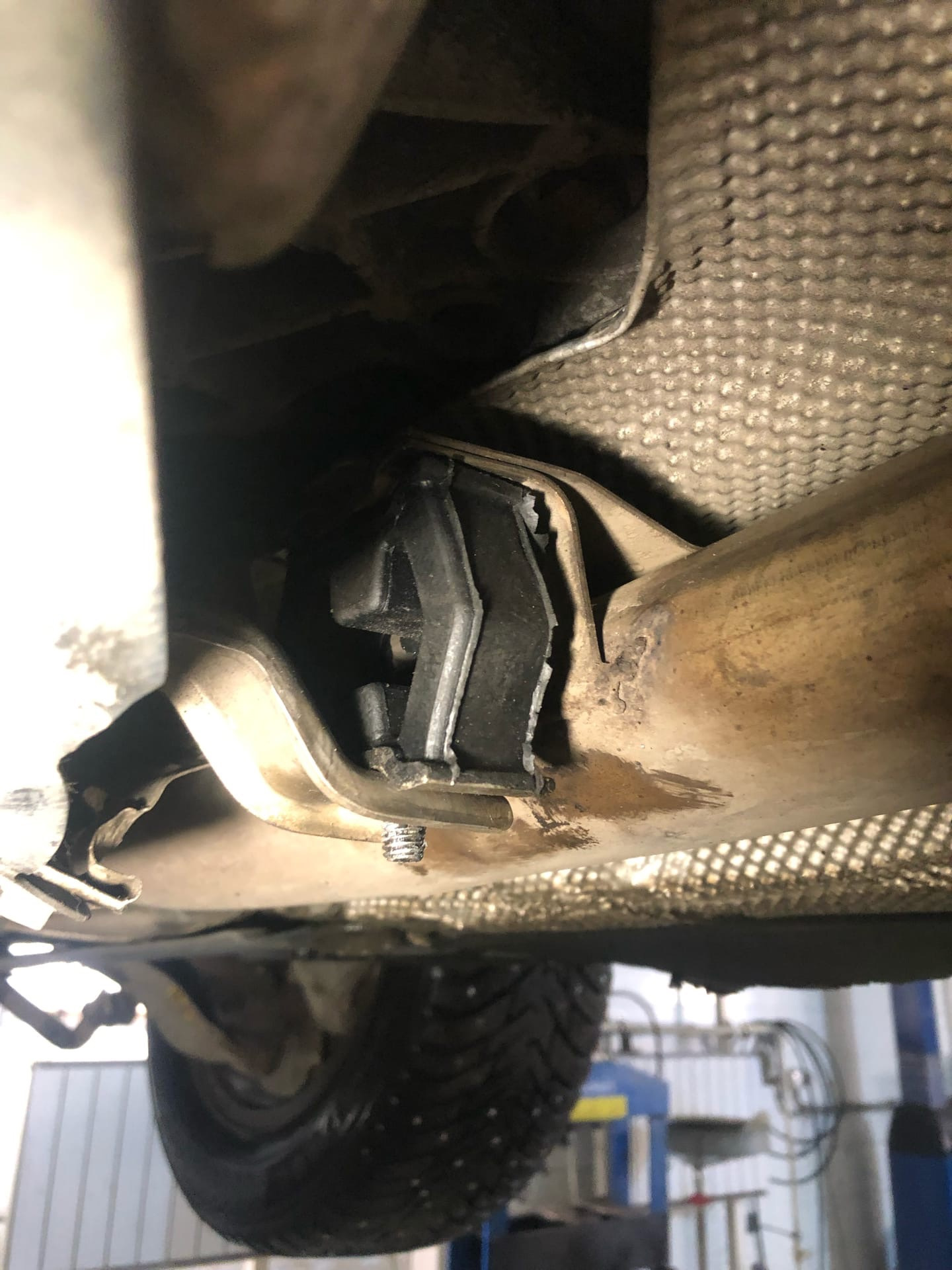 Устранение рекомендаций дилера, после визита на осмотр ходовой части ...