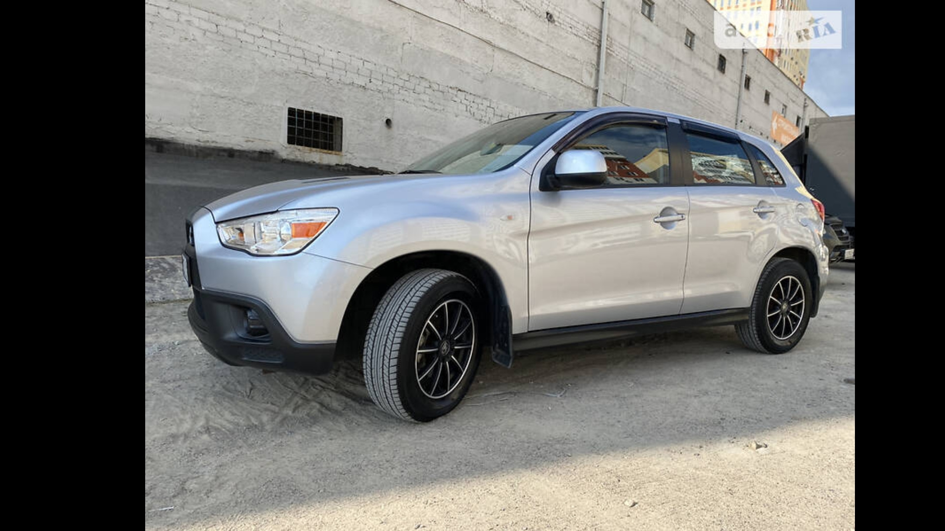 Mitsubishi ASX 1.8 бензиновый 2012 | серая молния на DRIVE2