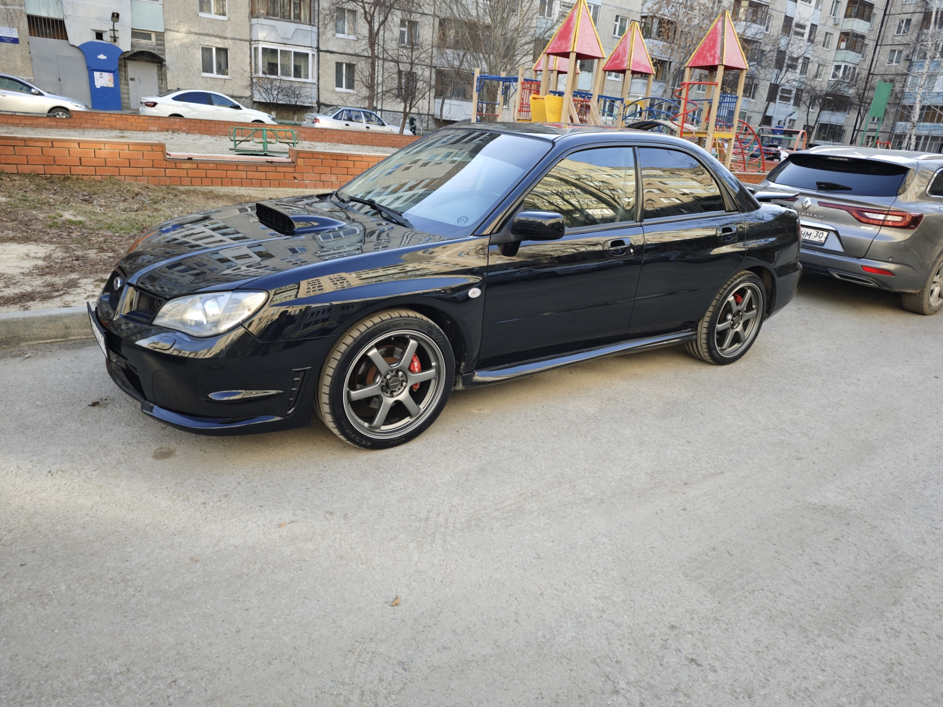 Заходим в лето на новых дисках после зимней спячки — Subaru Impreza WRX (GD/GG), 2,5 л, 2005 ...