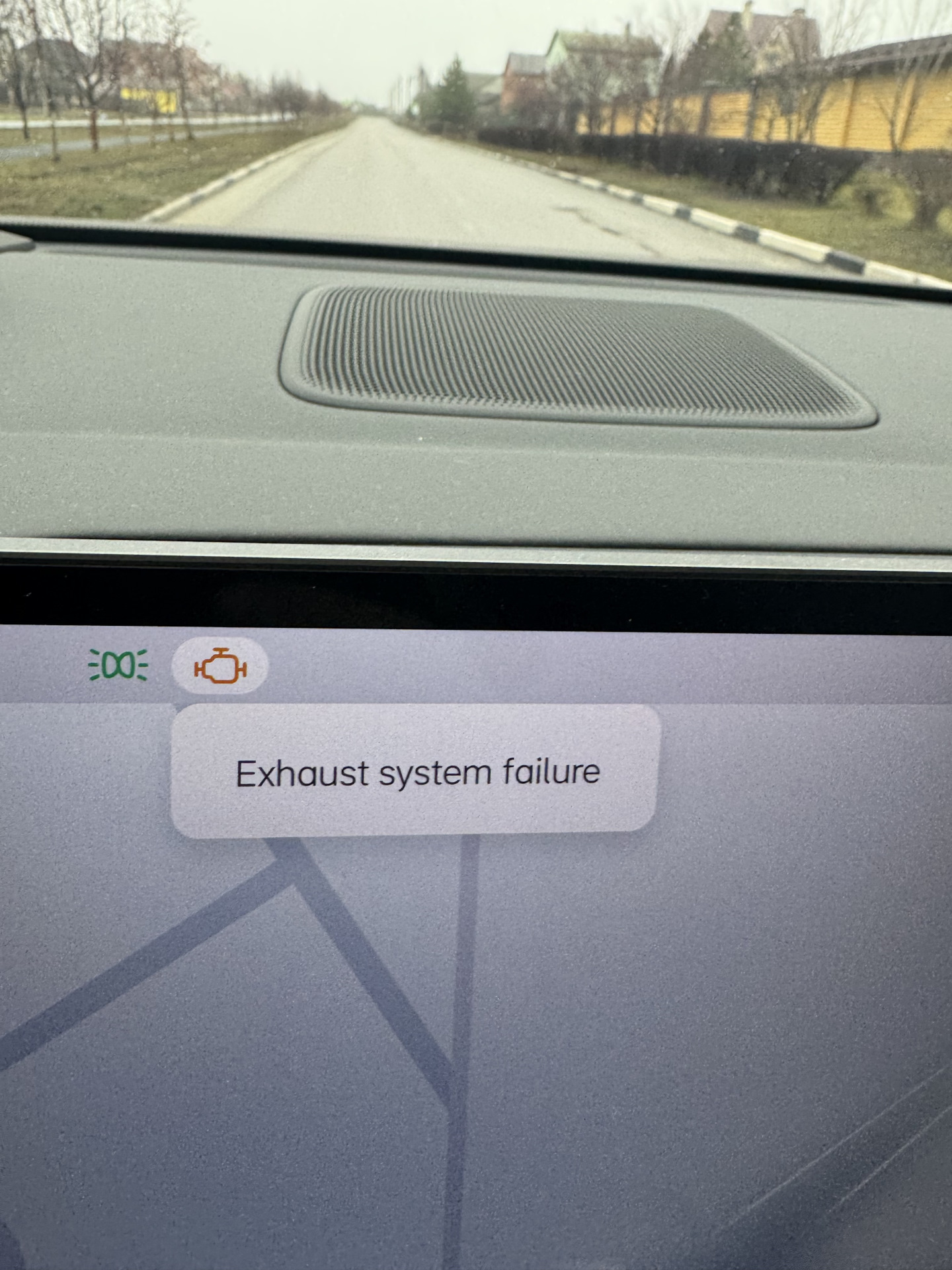 [8] Exhaust system failure — Li Auto Li L7, 1,5 л, 2023 года | визит на ...