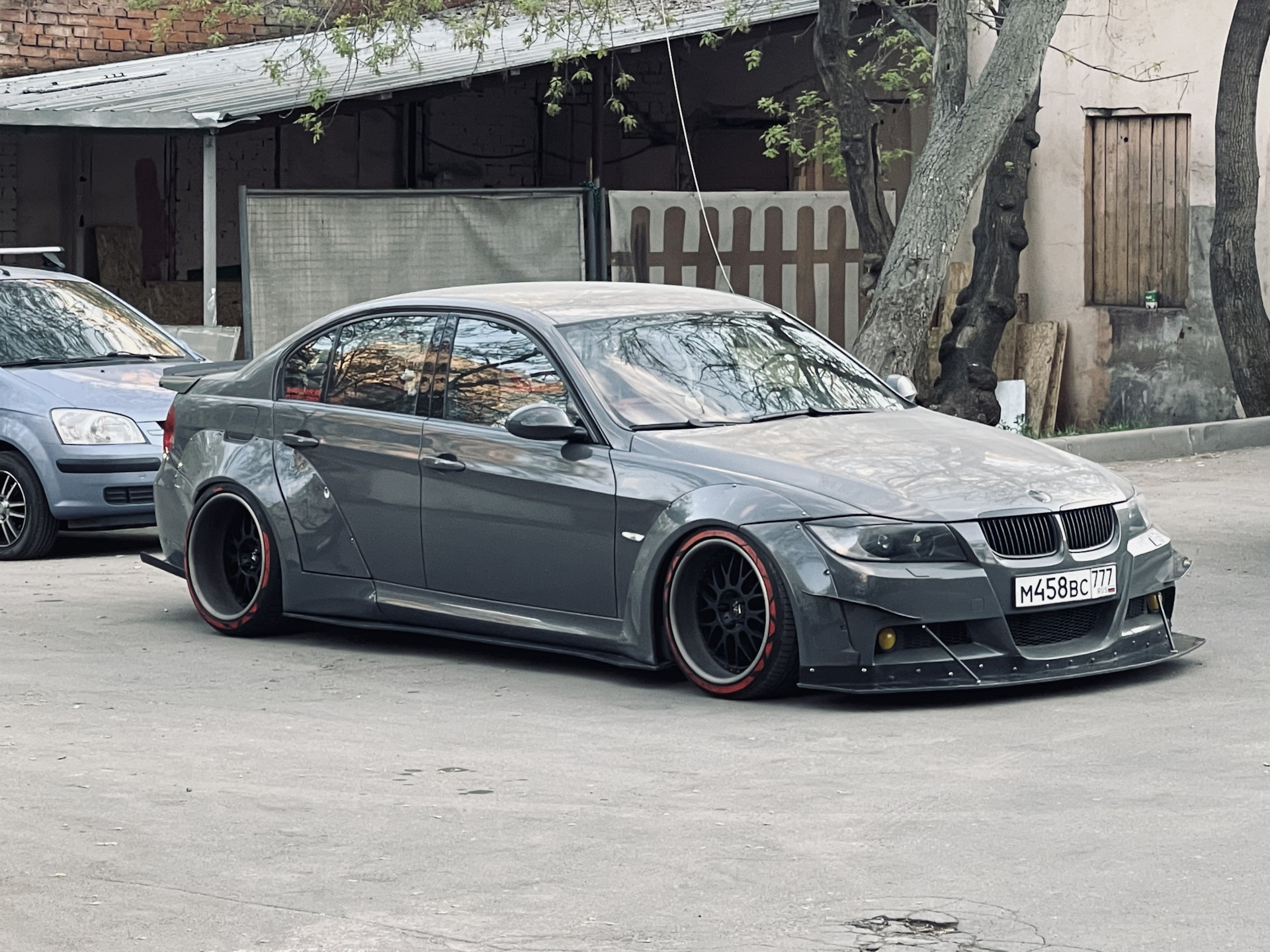 Вопрос: Снять наклейки с шин или нет? — BMW 3 series (E90), 3 л, 2008 ...