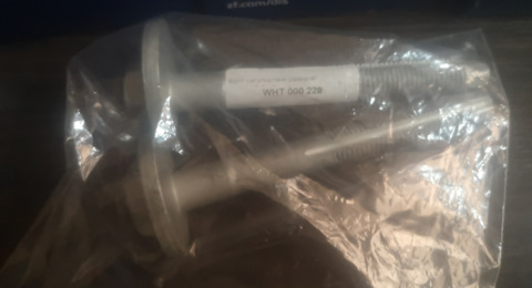 WHT000228 БОЛТ С ЭКСЦЕНТРИКОМ РЕМКОМПЛЕКТ. VAG | Запчасти на DRIVE2