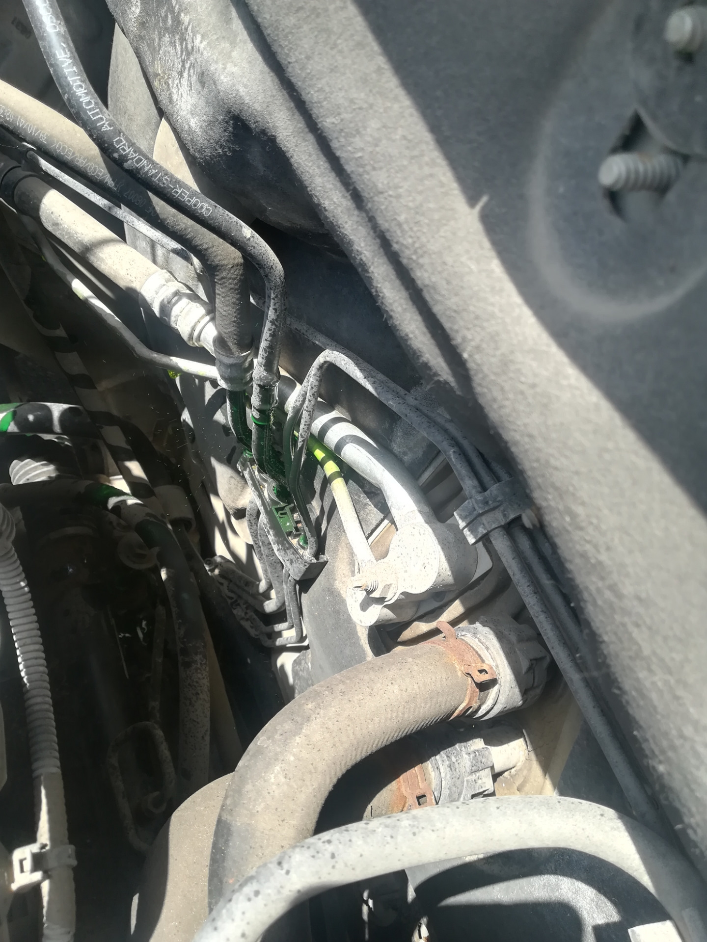 Замена трубки кондиционера — Chevrolet Cruze (1G), 1,8 л, 2011 года ...