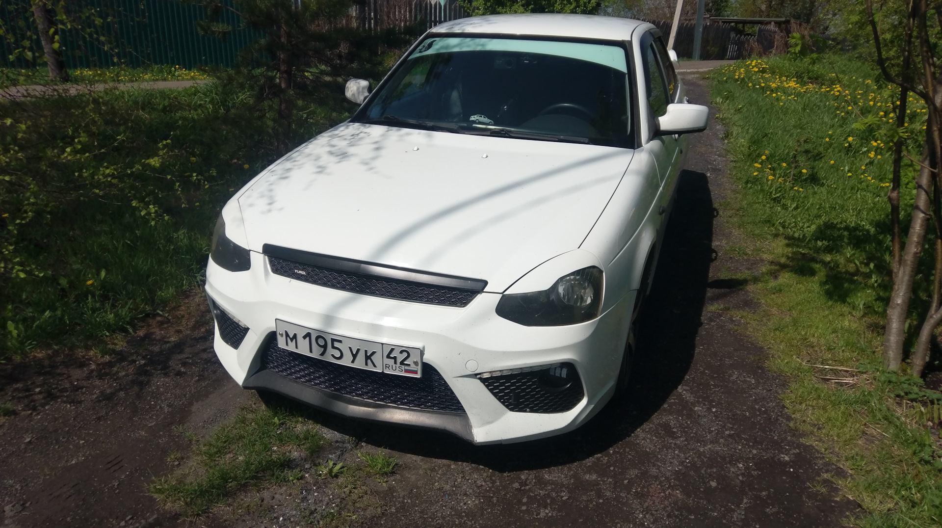Передняя сабля в черный мат! — Lada Приора хэтчбек, 1,6 л, 2009 года ...