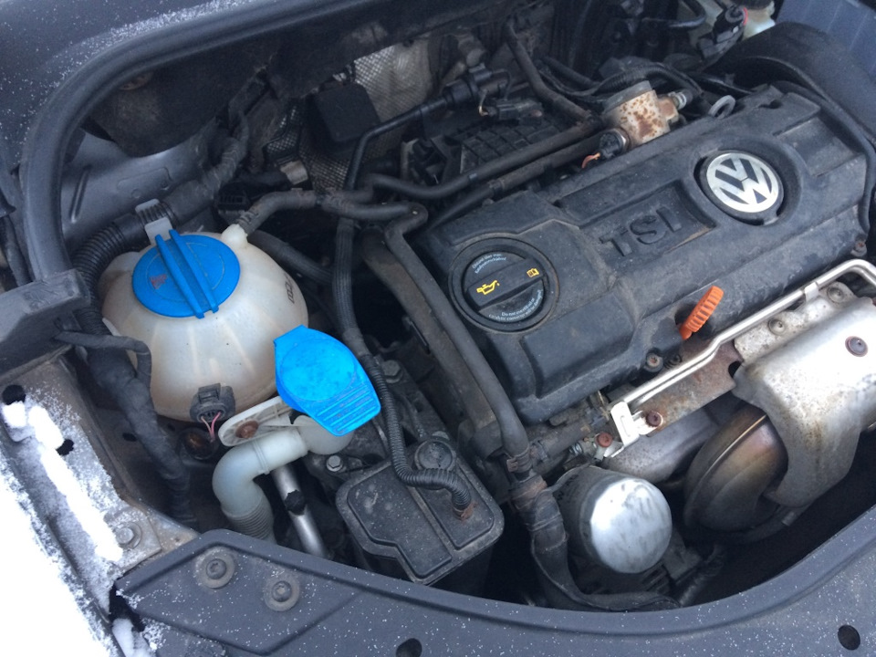 Помпа ёк) — Volkswagen Golf Plus, 1,4 л., 2008 года | своими руками ...