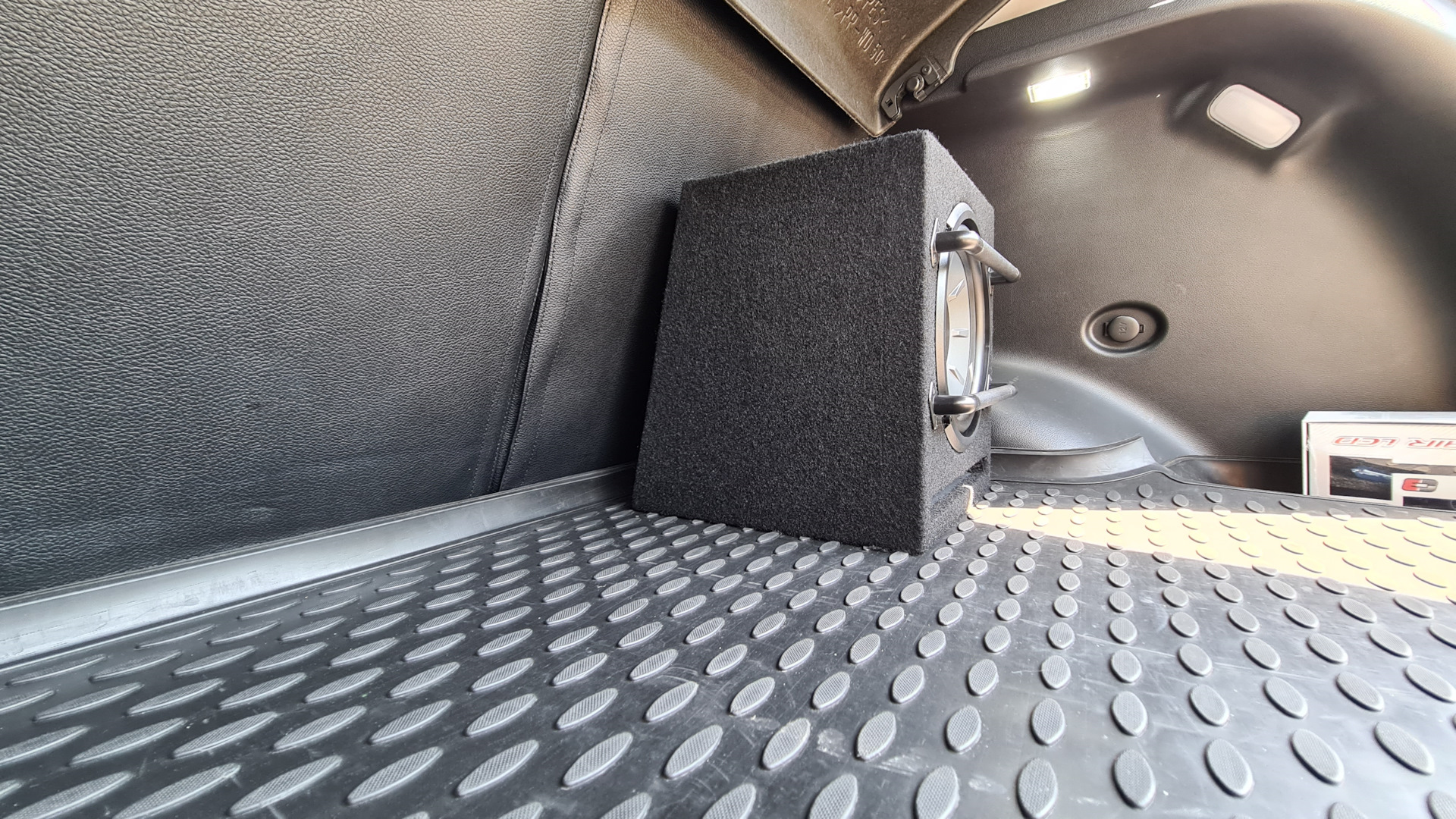 Активный саб и перепиновка Teyes — Hyundai Creta (1G), 2 л, 2017 года ...