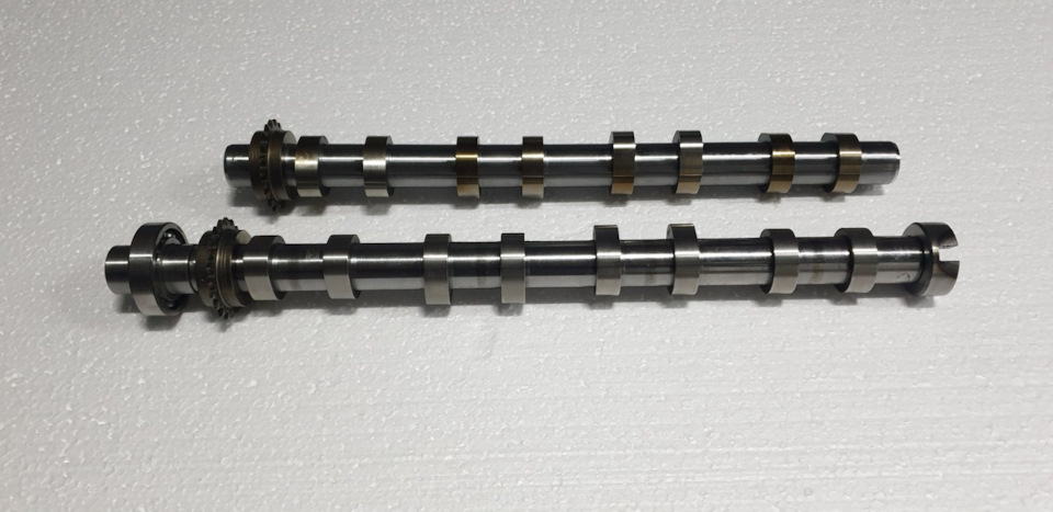 Комплект распредвалов на Peugeot 308 (2G), Citroen Berlingo (3G), Opel ...