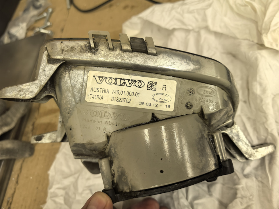 31323702 Фонарь Volvo | Запчасти на DRIVE2