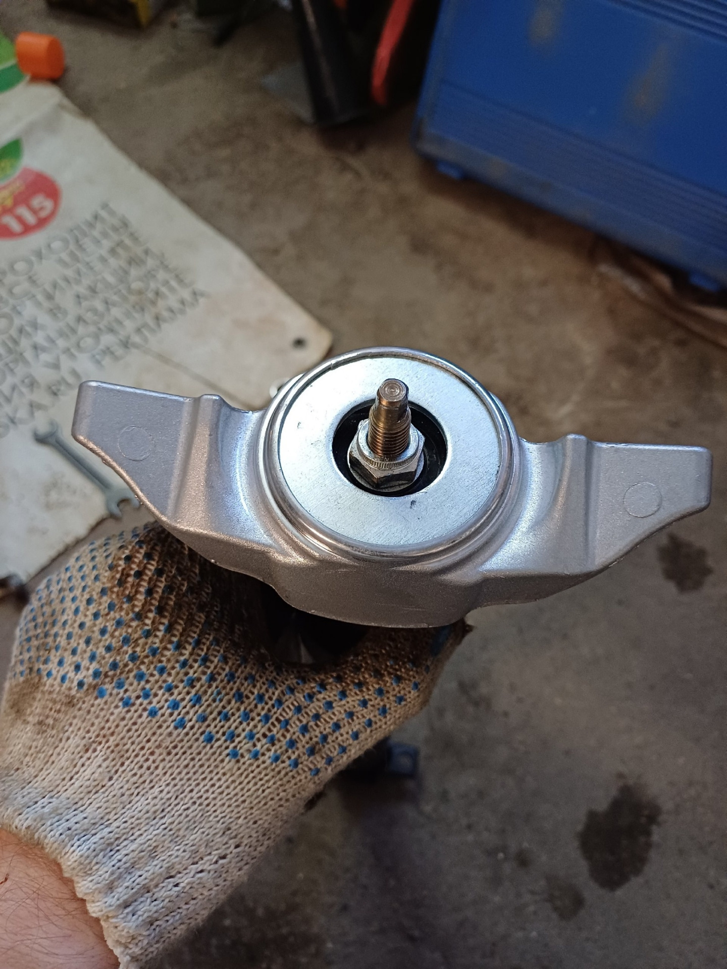 Замена задних стоек. — Ford Mondeo V, 2,5 л, 2015 года | поломка | DRIVE2