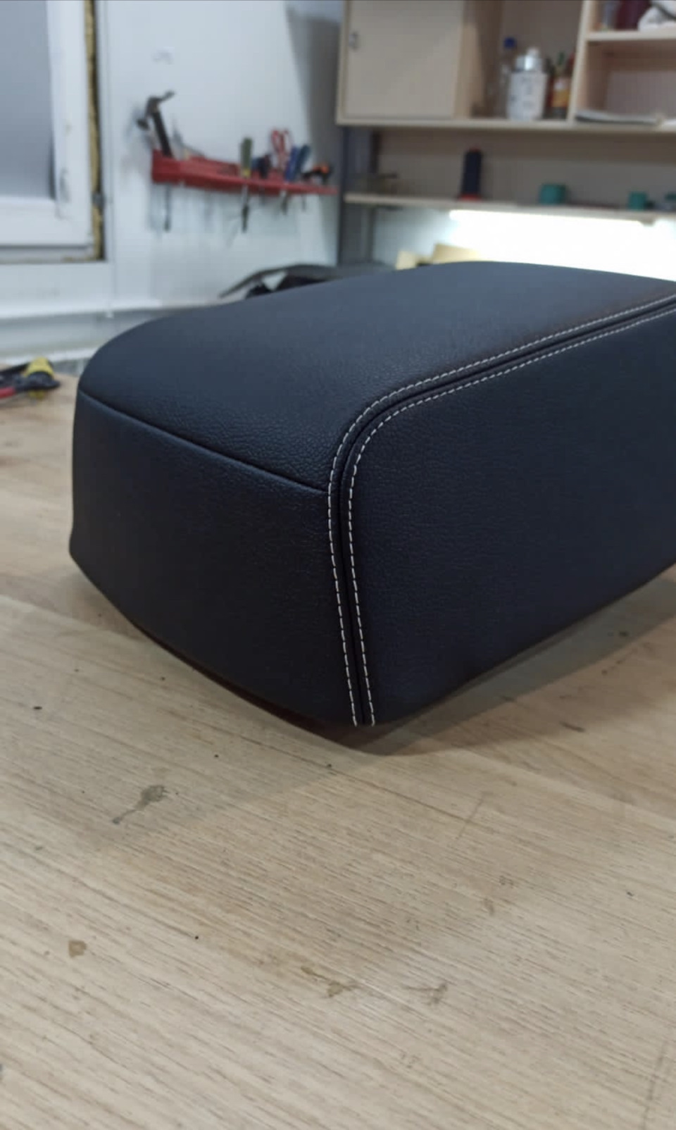 Поправим подлокотник — УАЗ Patriot, 2,7 л, 2021 года | аксессуары | DRIVE2