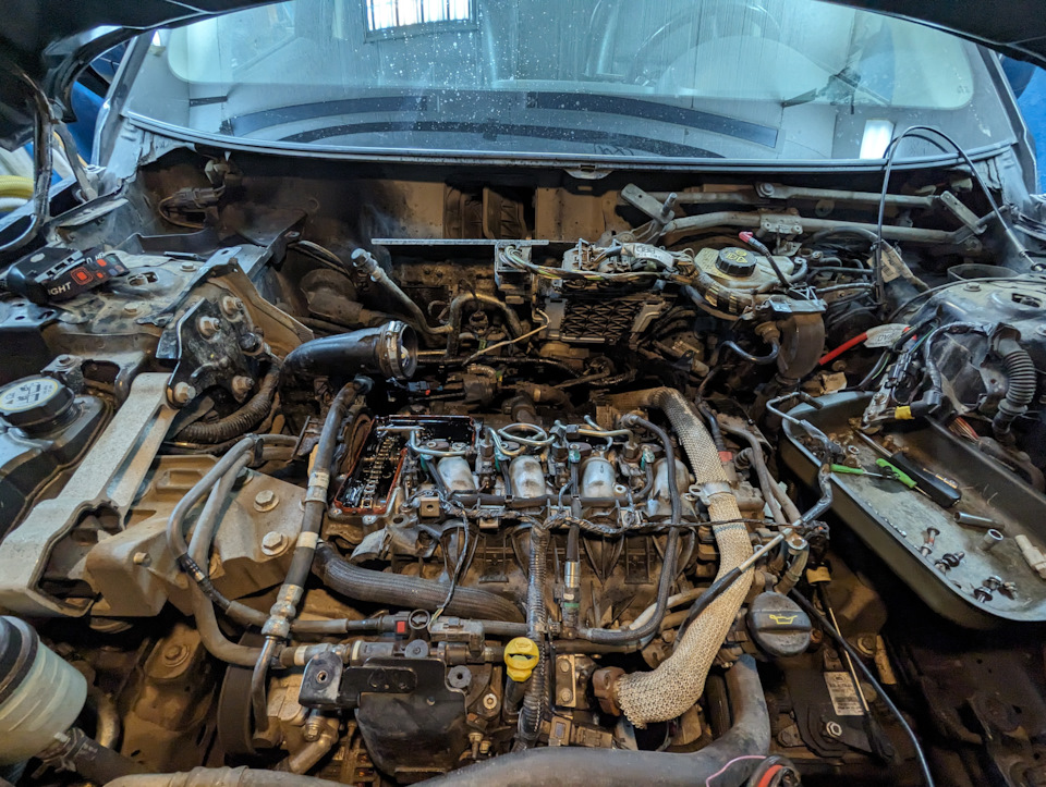 Полное удаление ЕГР и замена прокладок клапанной крышки — Land Rover ...