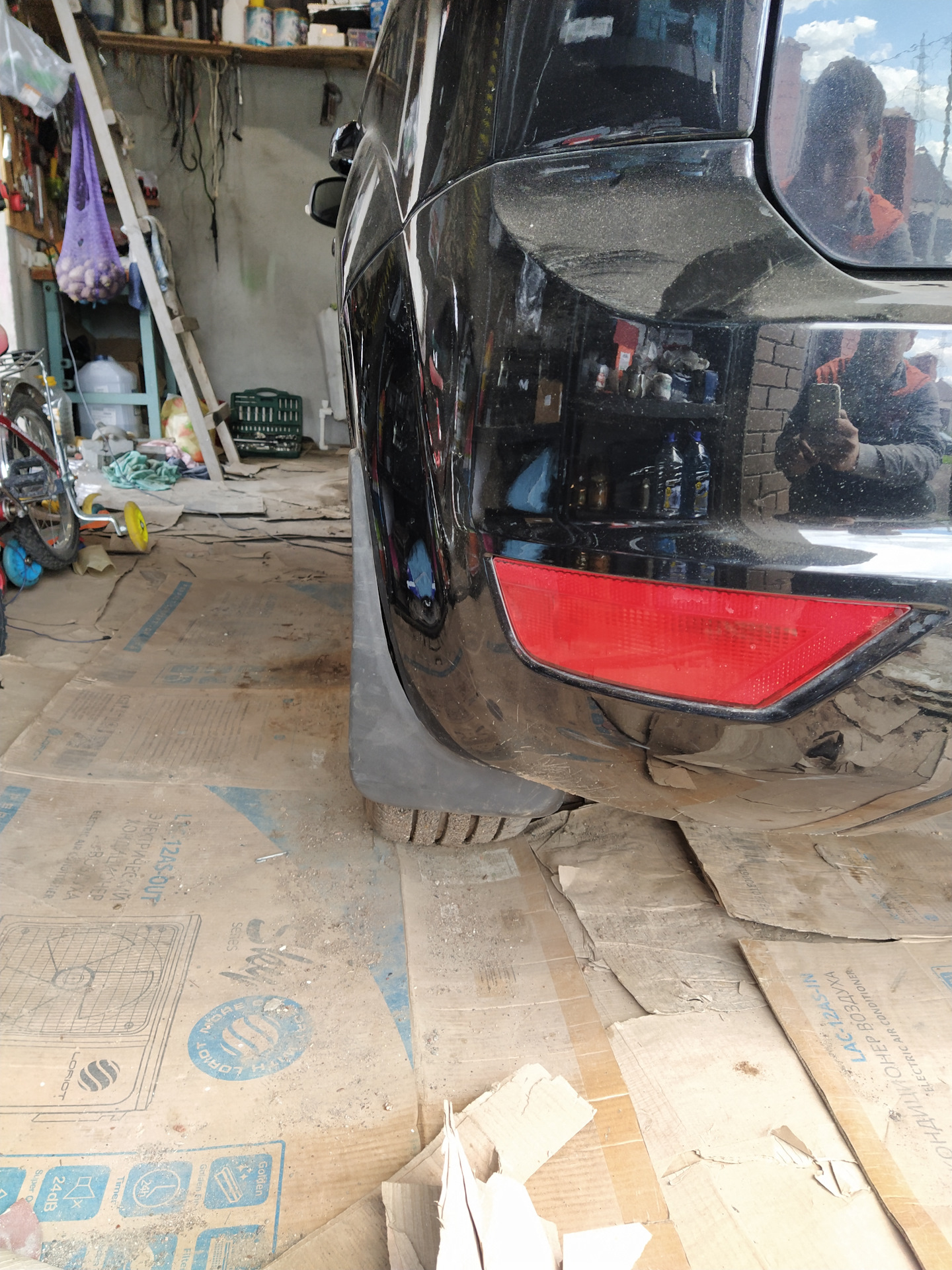 Задние брызговики Rosteco, замена подкрылка. — Ford Focus II Hatchback ...