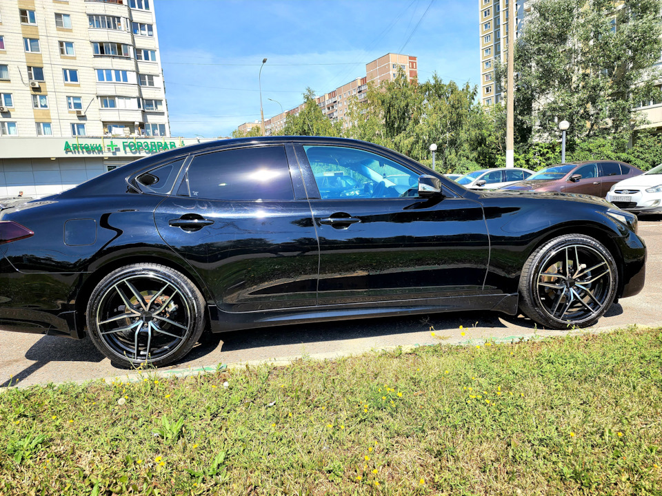 Плановое ТО в Japan Cars Club — Infiniti Q70, 2,5 л, 2015 года ...