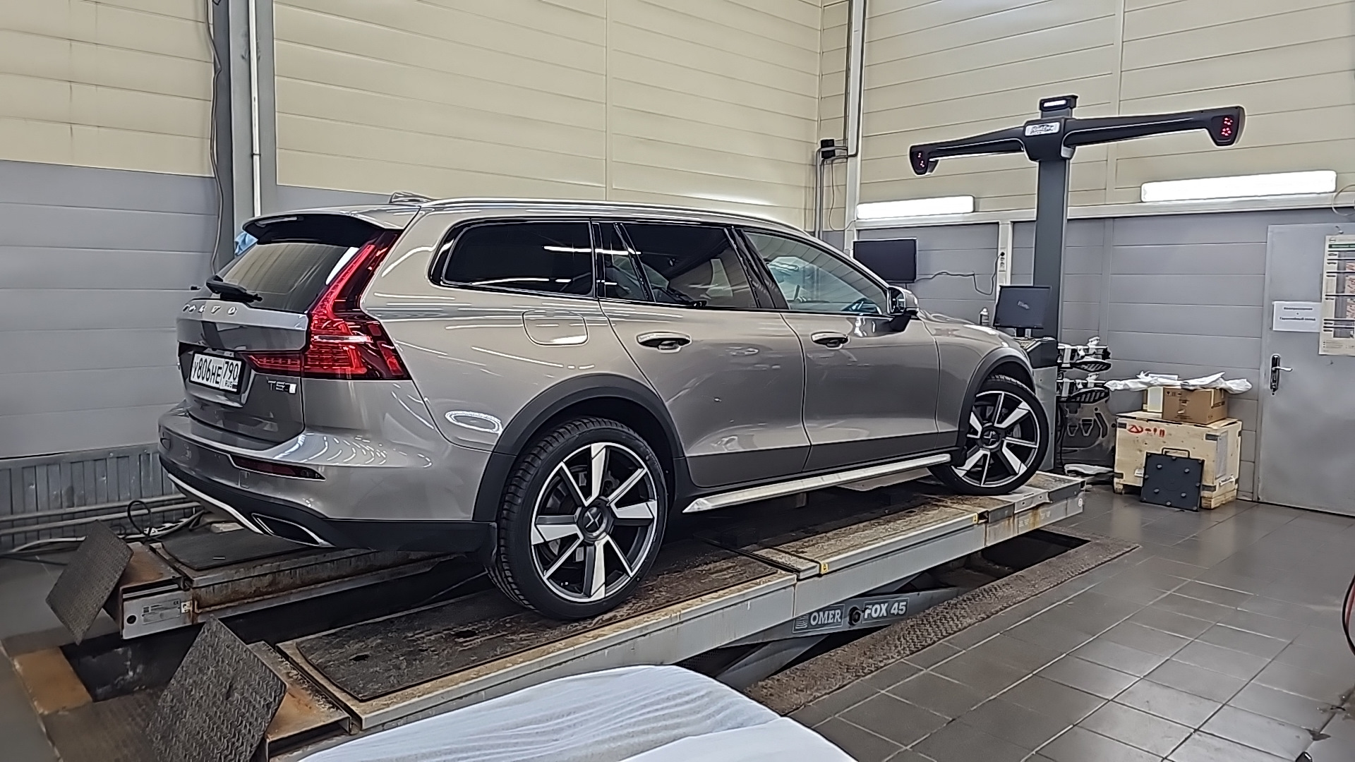 Стилизации комплект шикарный! — Volvo V60 Cross Country (2G), 2 л, 2020 ...