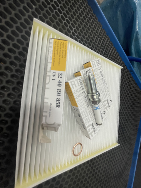 224019185R Свеча зажигания RENAULT | Запчасти на DRIVE2