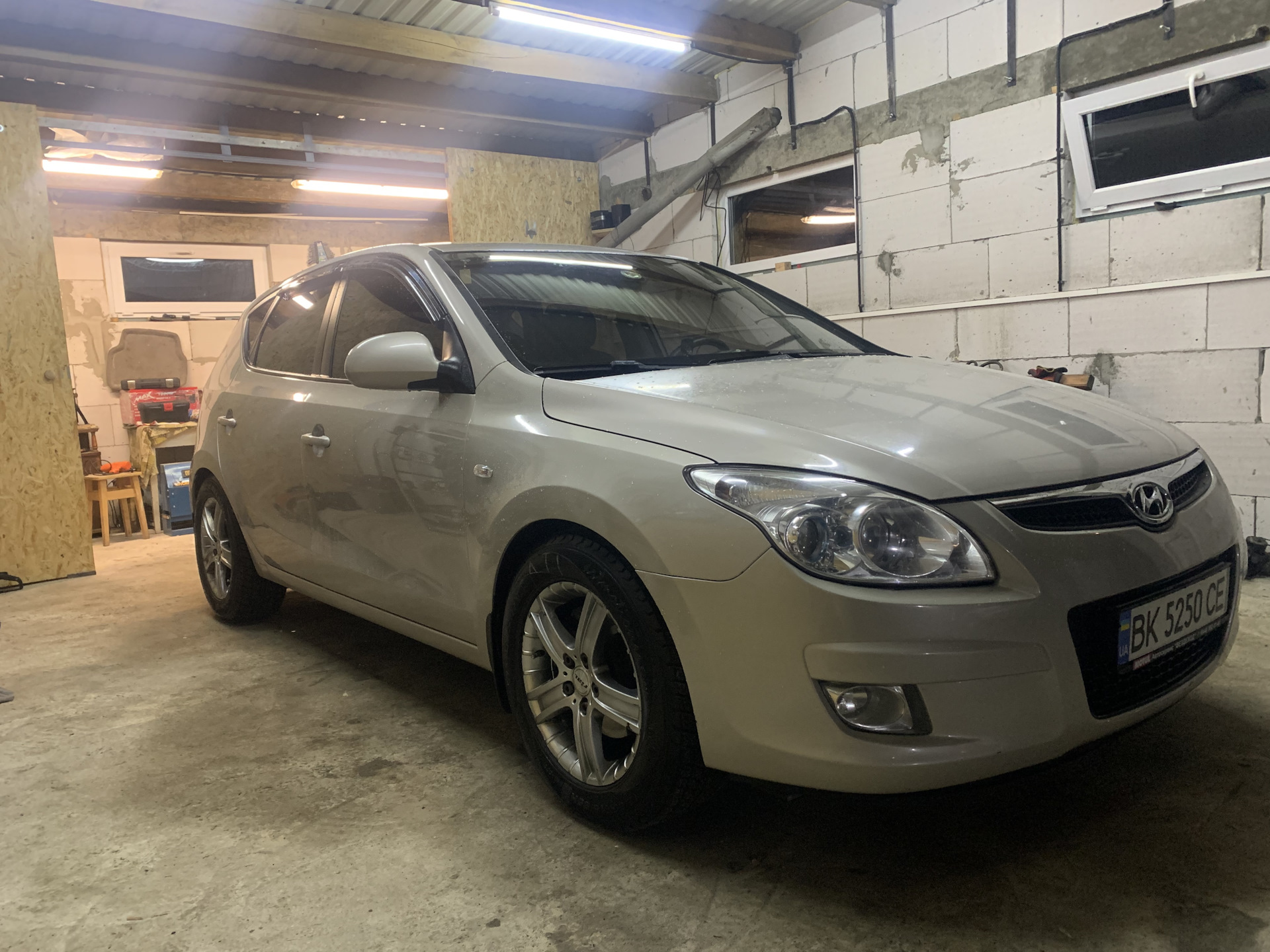 Белшина 215/60/16 вместо Kumho 205/55/16 — Hyundai i30 (1G), 1,6 л, 2008 года | колёсные диски ...