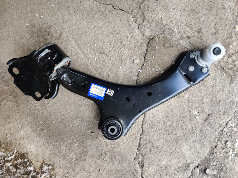 Рычаги передние, различия — Volvo XC70 III, 2,4 л, 2013 года | запчасти ...