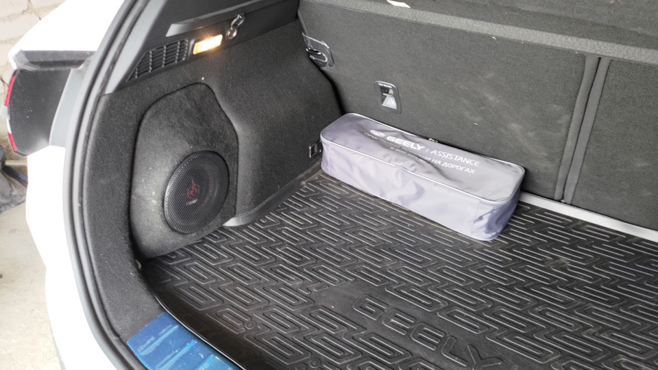 Саб стеллс Урал Патриот 6.5. — Geely Coolray (1G), 1,5 л, 2023 года ...