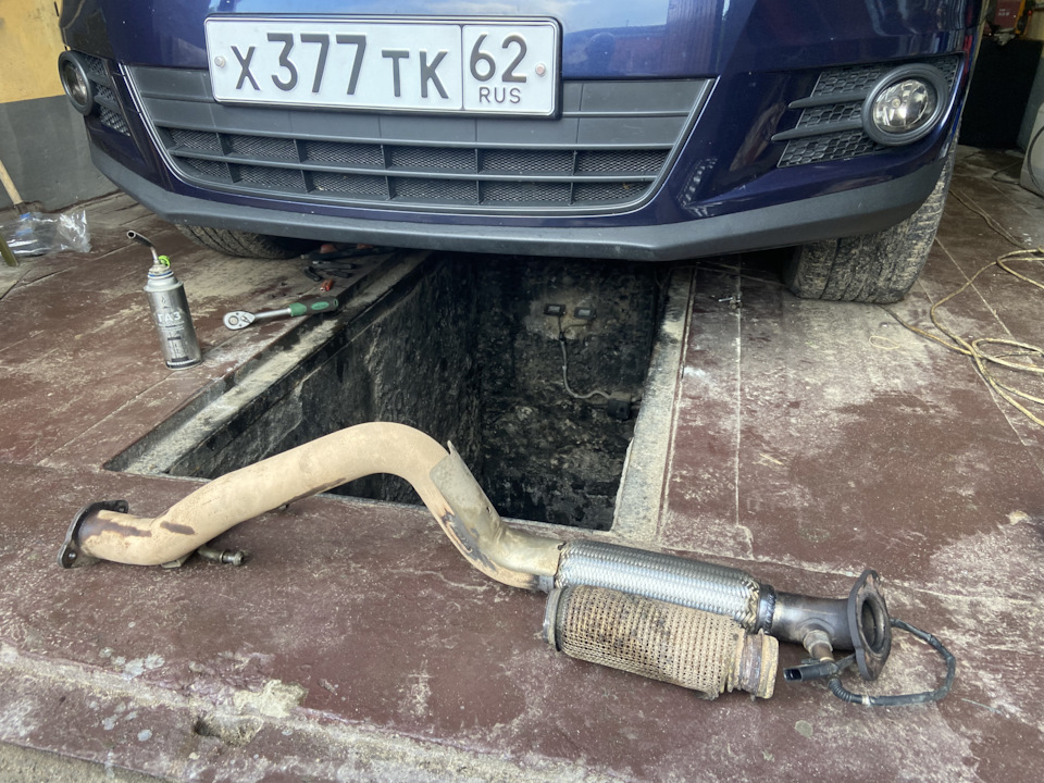 Гофра глушителя — Volkswagen Tiguan (1G), 1,4 л, 2012 года | поломка ...