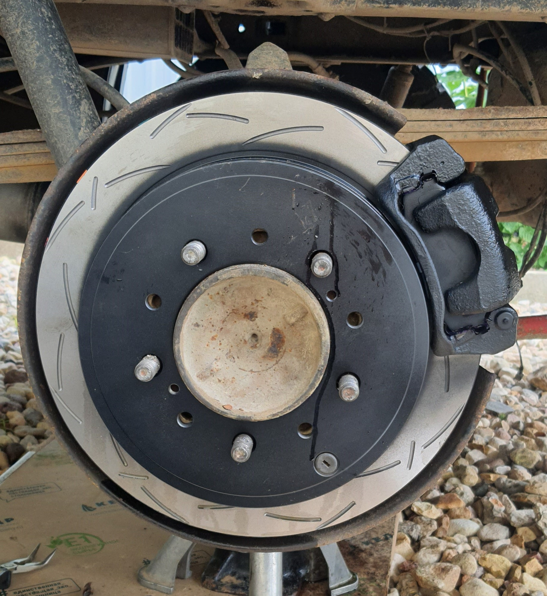 Обслуживание задних тормозов — Toyota Tundra (II), 5,7 л, 2008 года ...