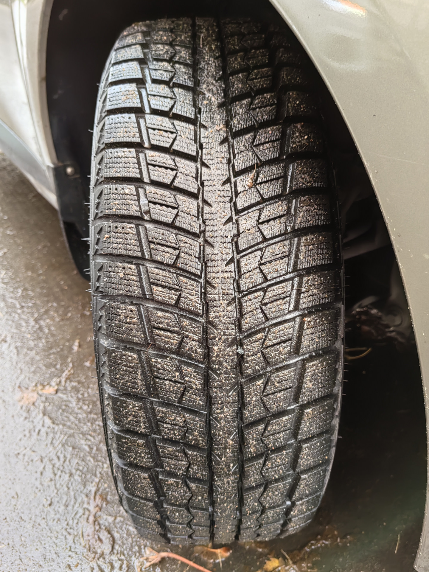 Зимняя резина LingLong 215/60R16 — Renault Fluence, 1,6 л, 2012 года ...