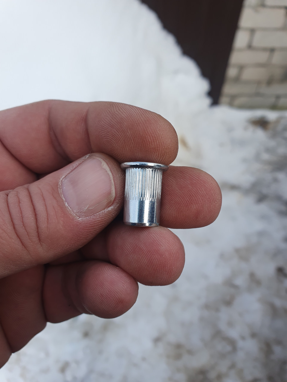 Газовые упоры и проблема при их установке 😉👌 — Mitsubishi Pajero (3G), 3,2 л, 2001 года | своими ...