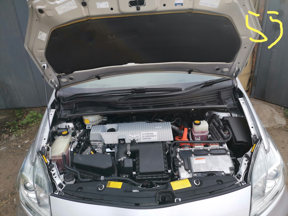 Чистка EGR теплообменника 2 — Toyota Prius (30), 1,8 л, 2012 года ...