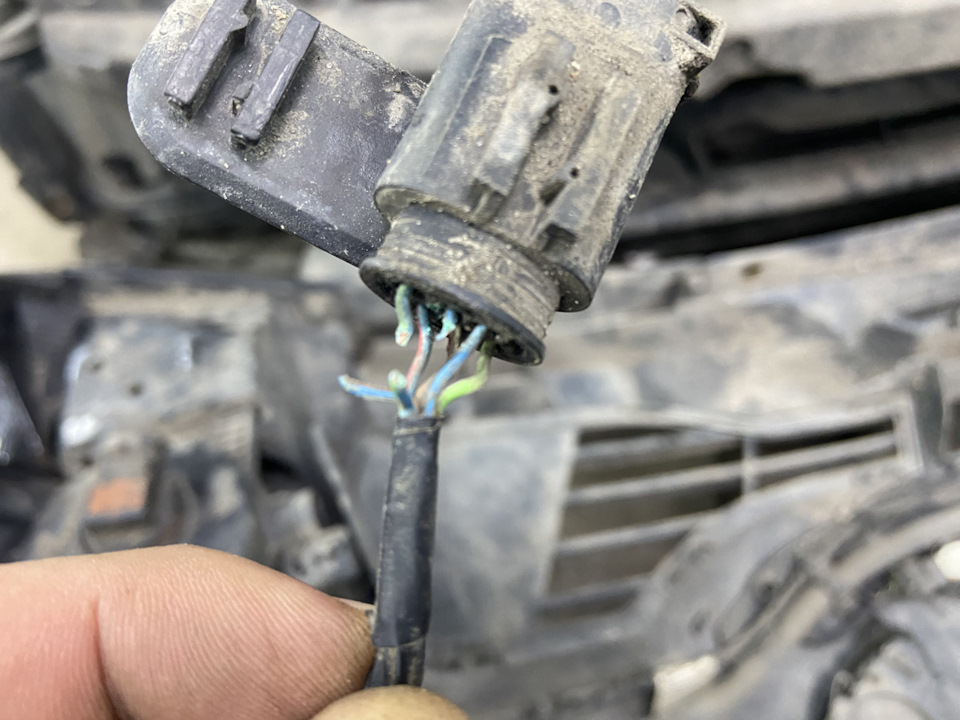 Передний парктроник (проводка) — BMW 3 series (F30), 2 л, 2013 года ...