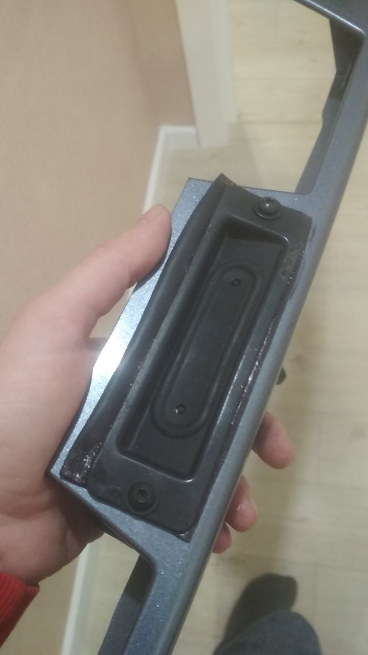 Замена кнопки багажника — Citroen Grand C4 Picasso (1G), 1,6 л, 2009 ...