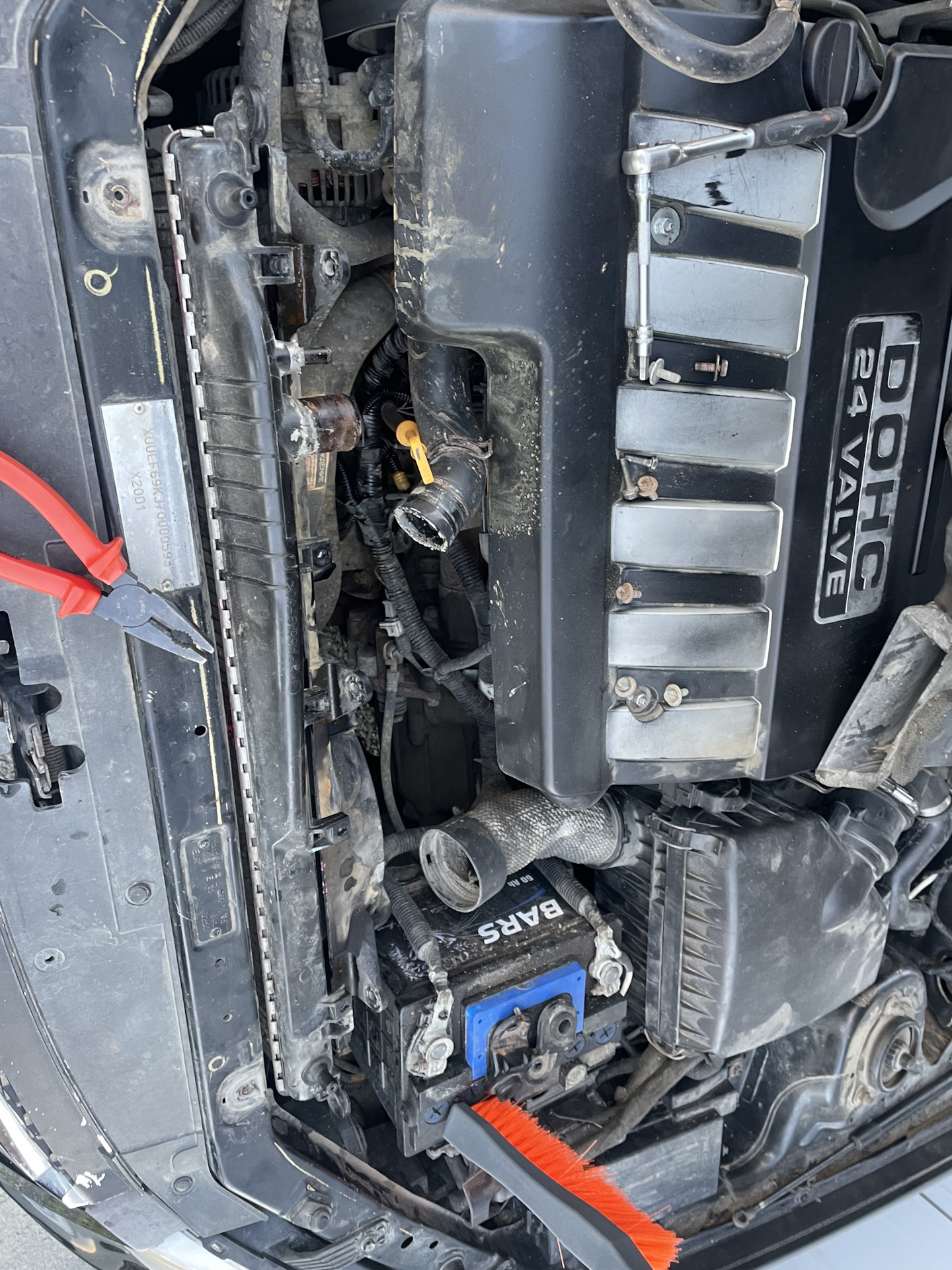 Внеплановая замена радиатора 🎰 — Chevrolet Epica, 2 л, 2007 года ...