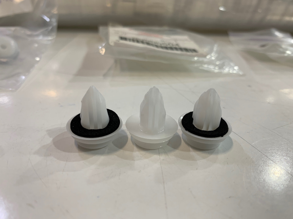 Немного о клипсах дверный карт Pajero — Mitsubishi Pajero (4G), 3,8 л ...