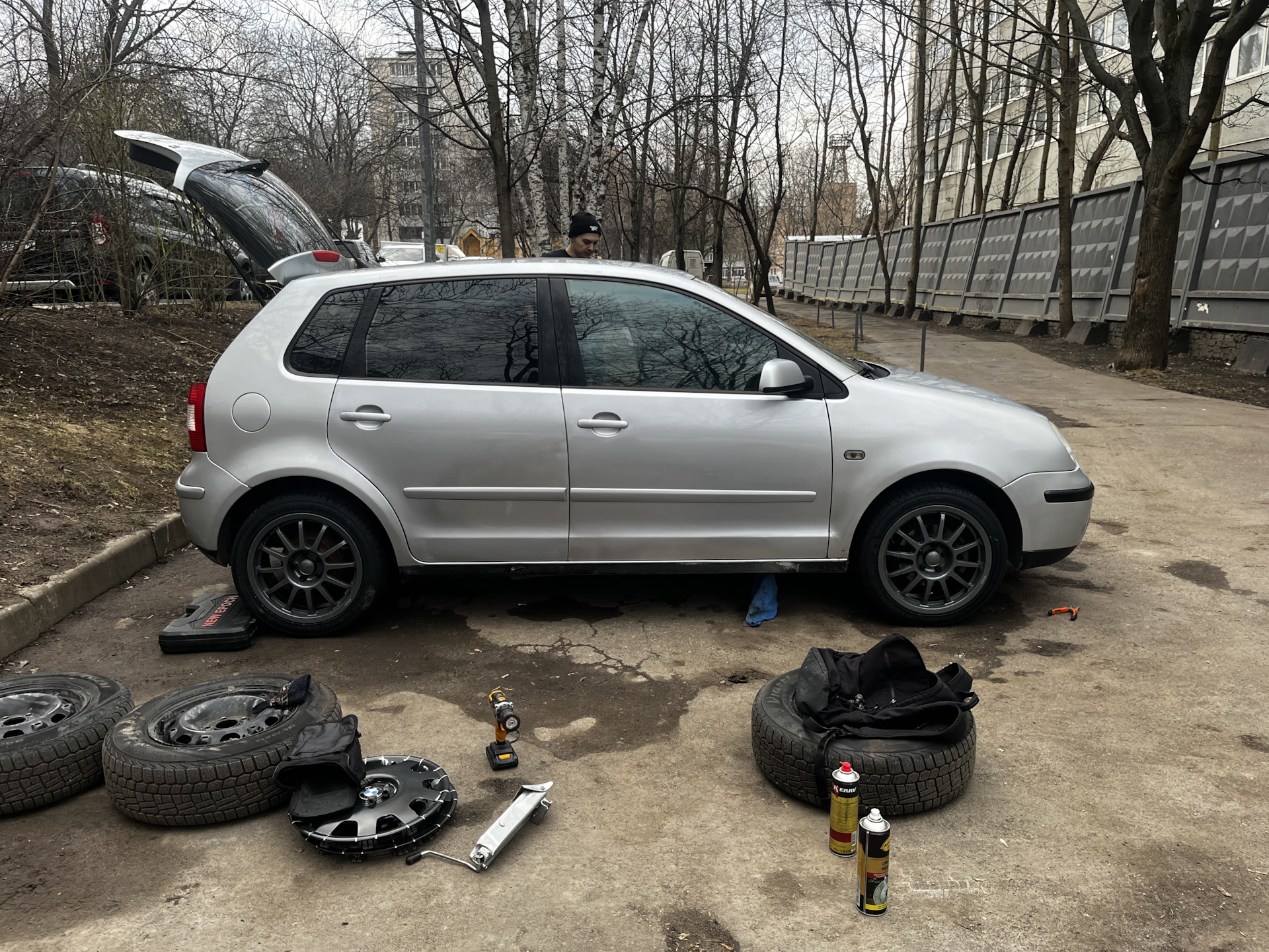 Переход на летний сезон — Volkswagen Polo Hatchback Mk4, 1,2 л, 2003 ...