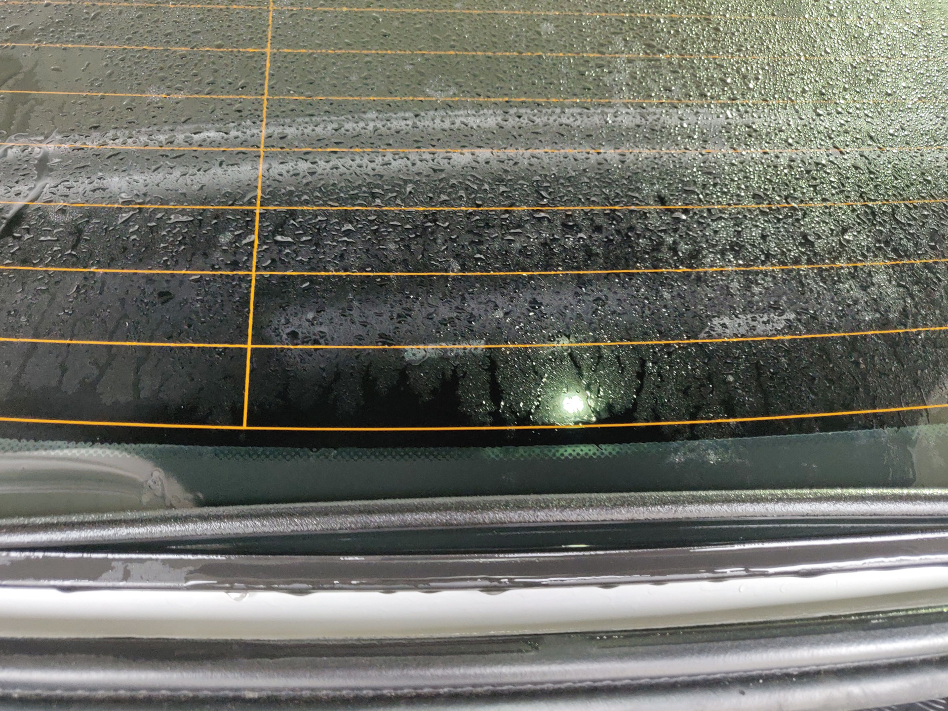 Замена накладки заднего стекла (заднего молдинга) — BMW 5 series (E60 ...