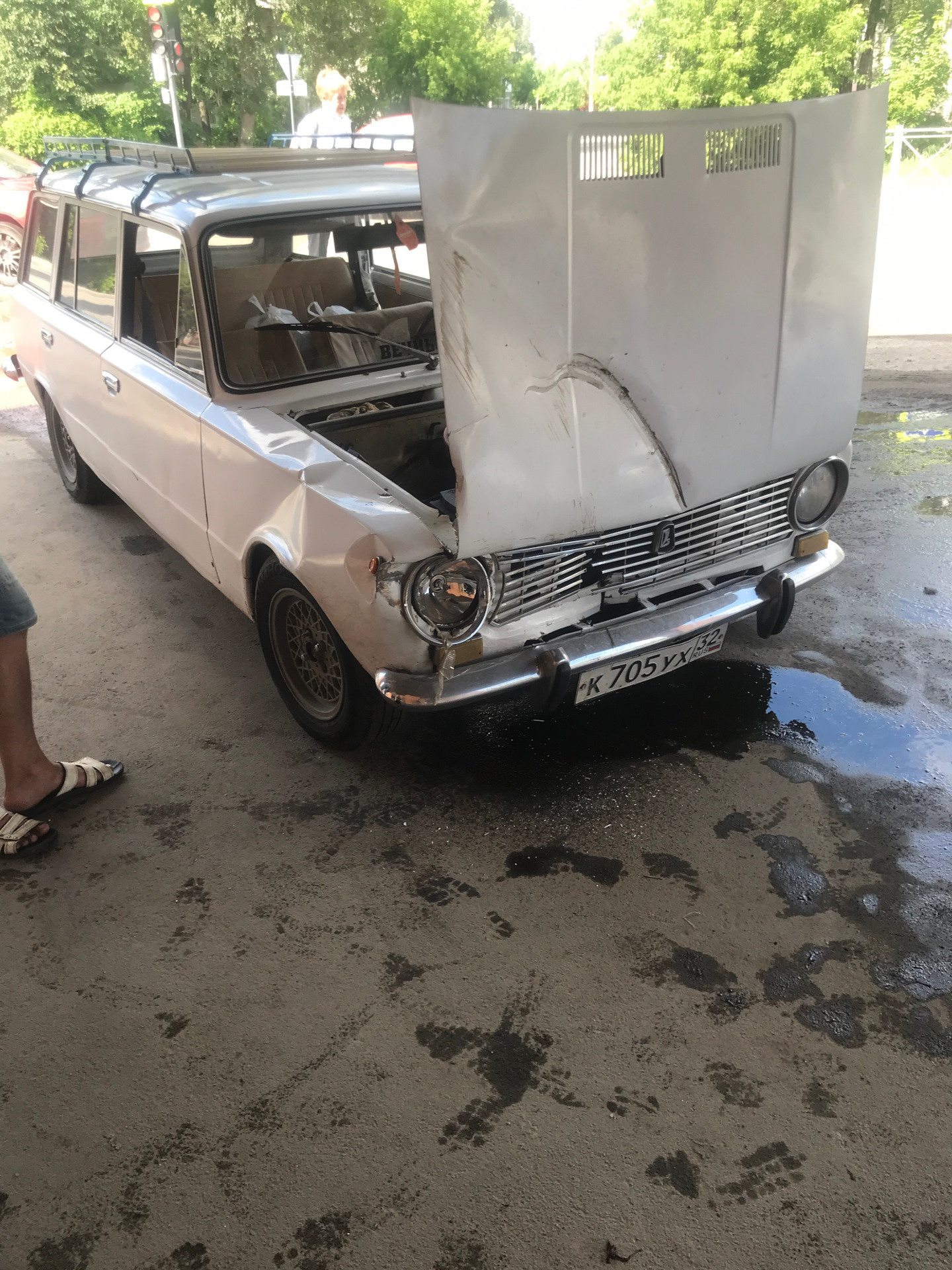 Ну что приехали… — Lada 2102, 1,2 л, 1979 года | ДТП | DRIVE2
