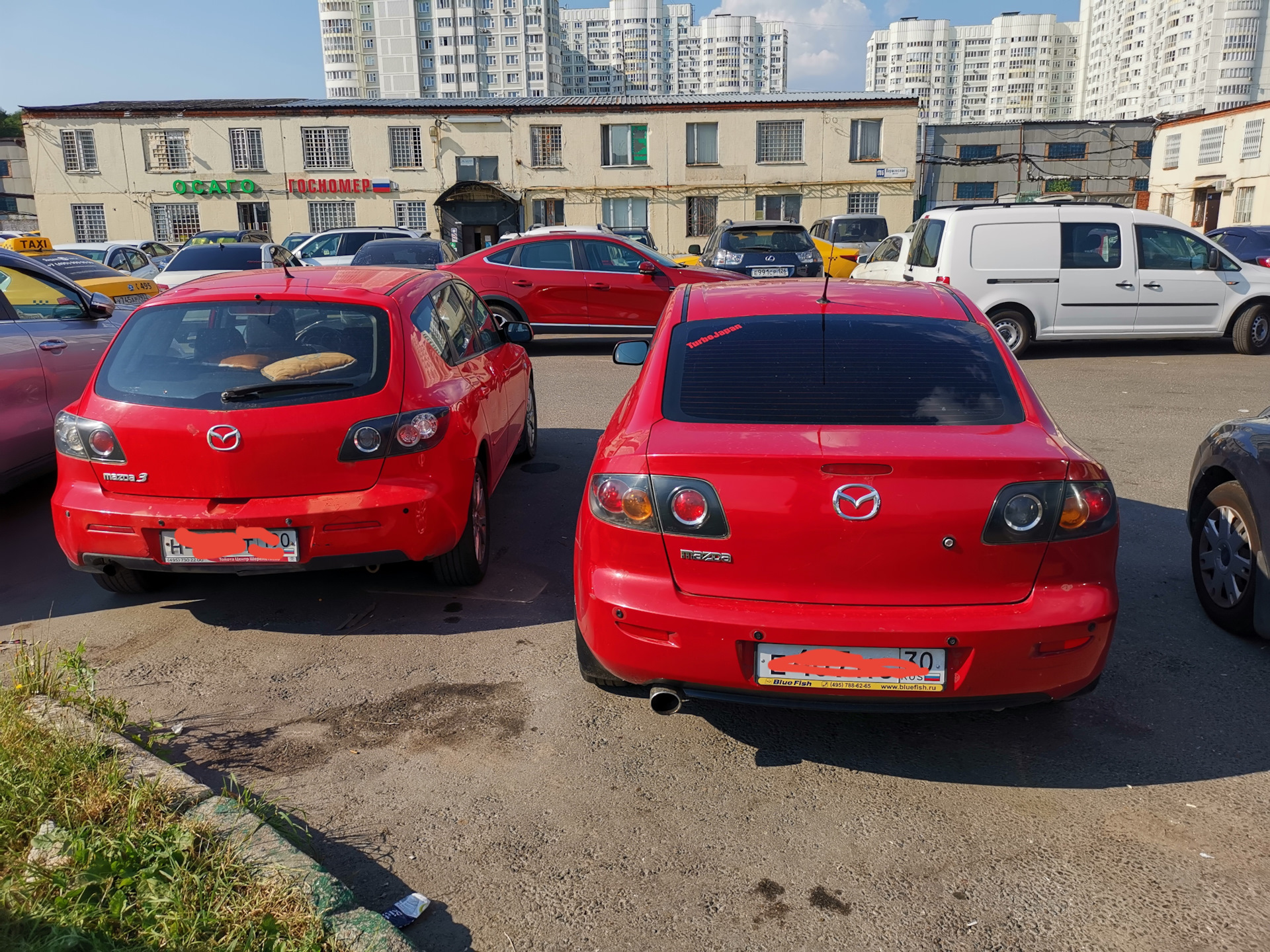 Встретил тут случайно собрата почти😁 — Mazda 3 (1G) BK, 1,6 л, 2006 ...