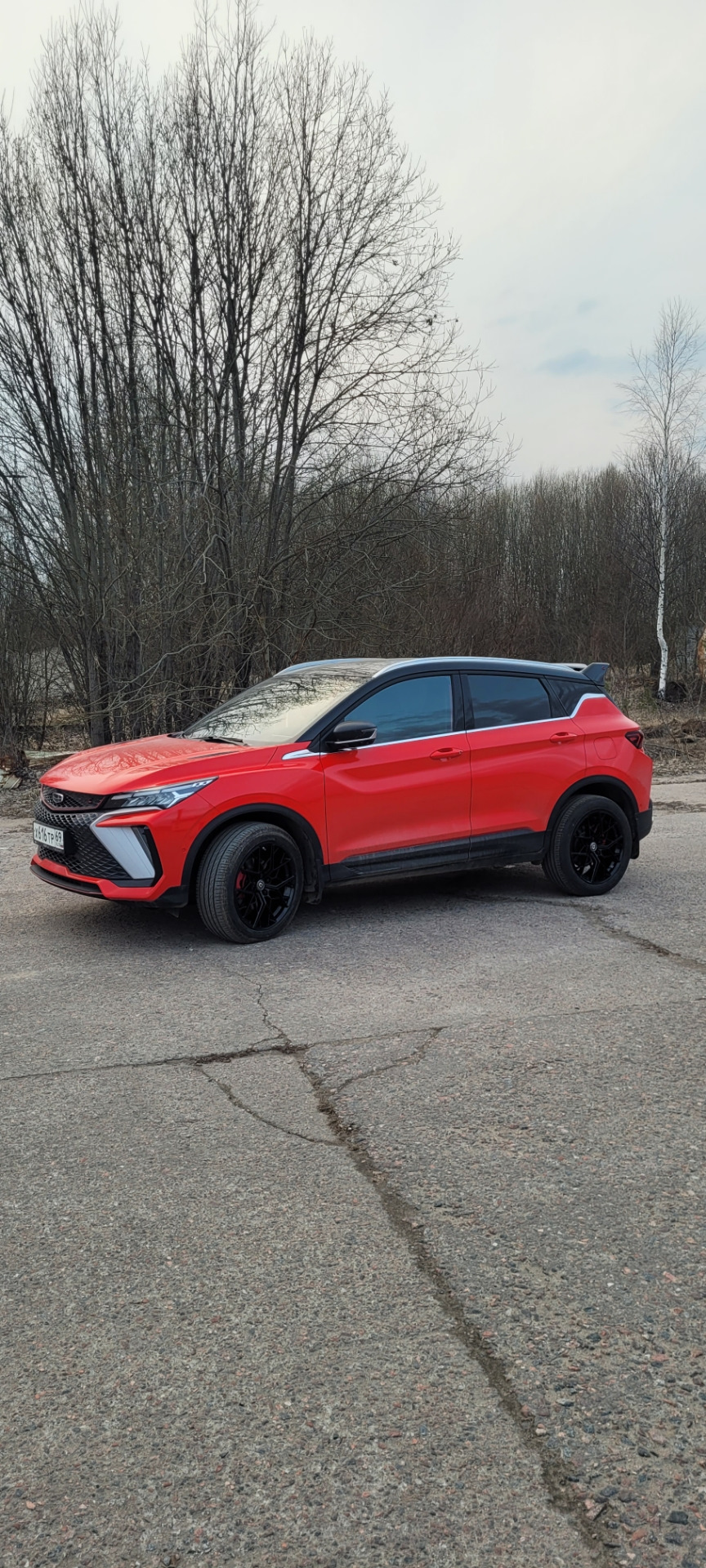 Замена задних тормозных колодок и переобувка на лето — Geely Coolray ...