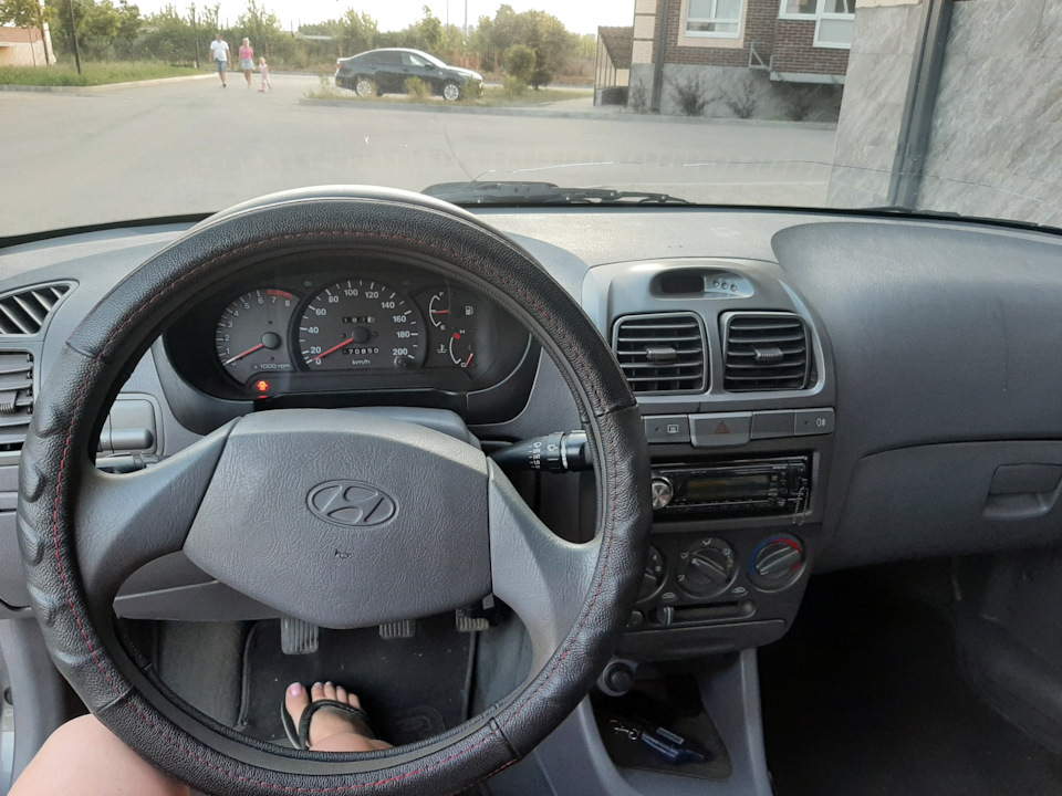 Ручка КПП — Hyundai Accent (2G), 1,5 л, 2006 года | аксессуары | DRIVE2