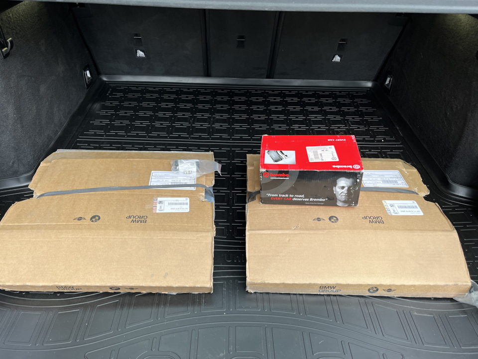 Тормозилки спереди — BMW 6 series GT, 3 л, 2018 года | плановое ТО | DRIVE2