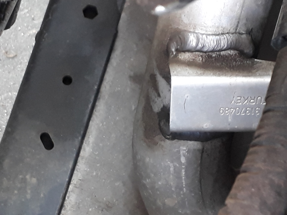 31370489 Патрубок наддува воздуха Volvo | Запчасти на DRIVE2