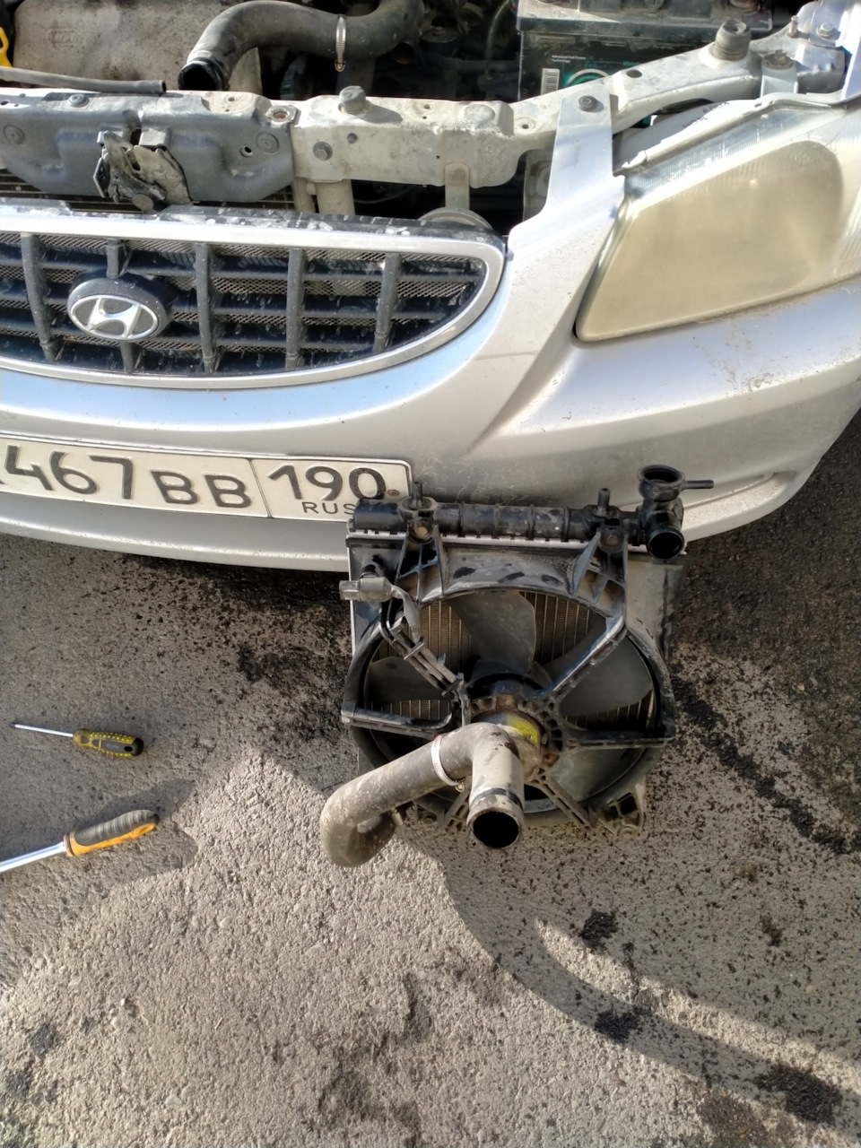 Замена всех патрубков системы охлаждения — Hyundai Accent (2G), 1,5 л ...