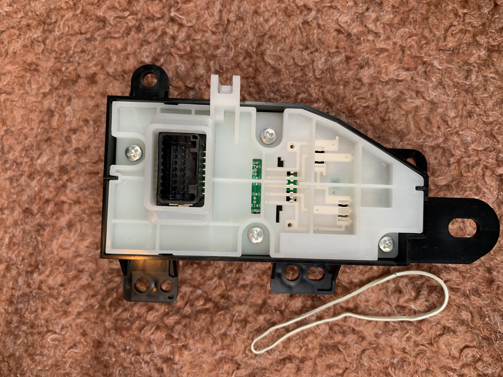 Кнопки ECO-NORMAL-SPORT — Toyota Camry (XV70), 2,5 л, 2018 года ...