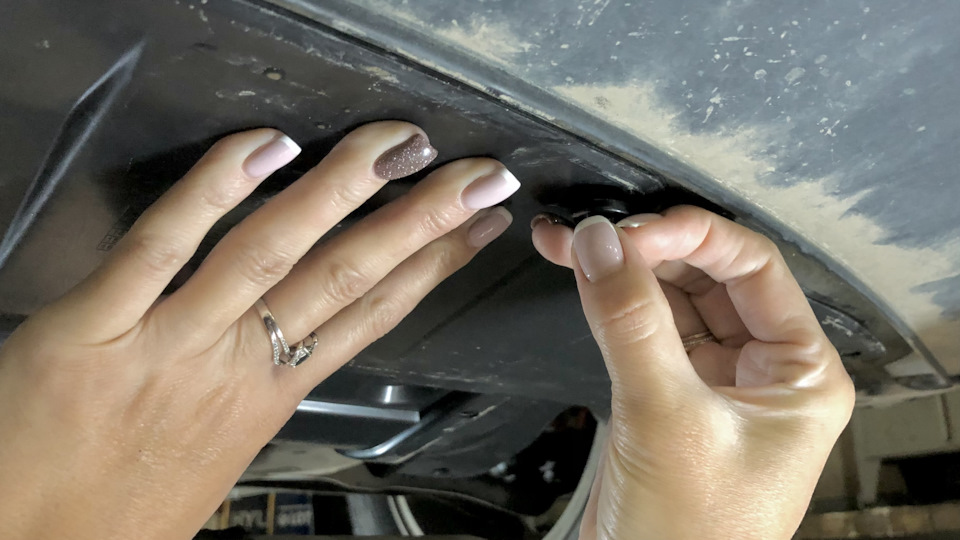 0155309241 Клипса пластиковая NISSAN INFINITI | Запчасти на DRIVE2