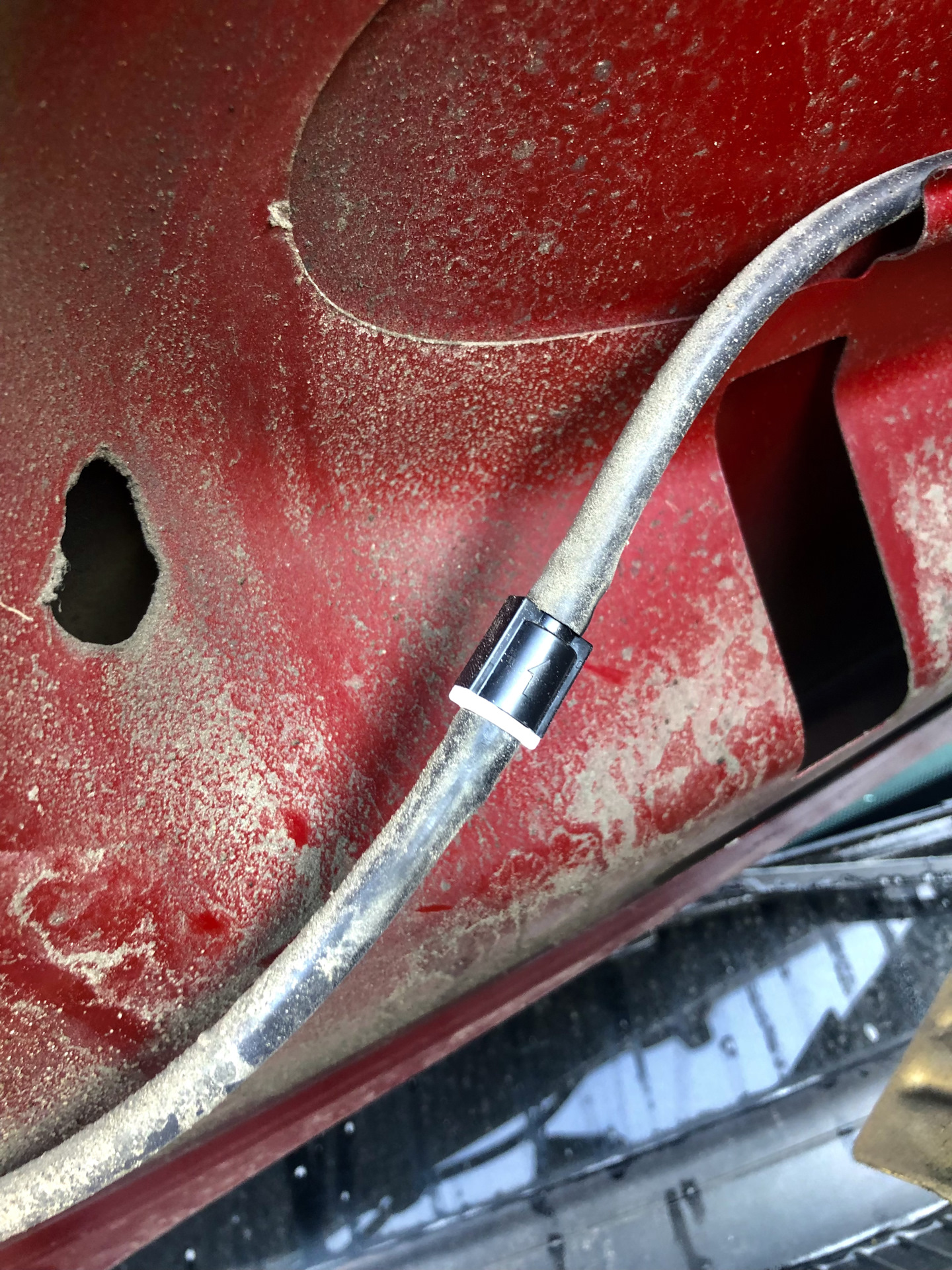 Обратный клапан омывателя — Citroen C3 Picasso, 1,6 л, 2012 года ...